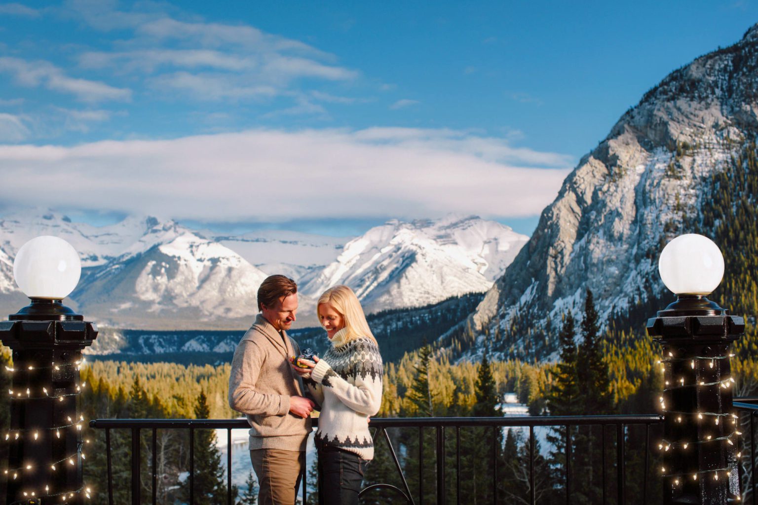 Banff Springs Hotel, Canada's Famous Resort - Banff National Park