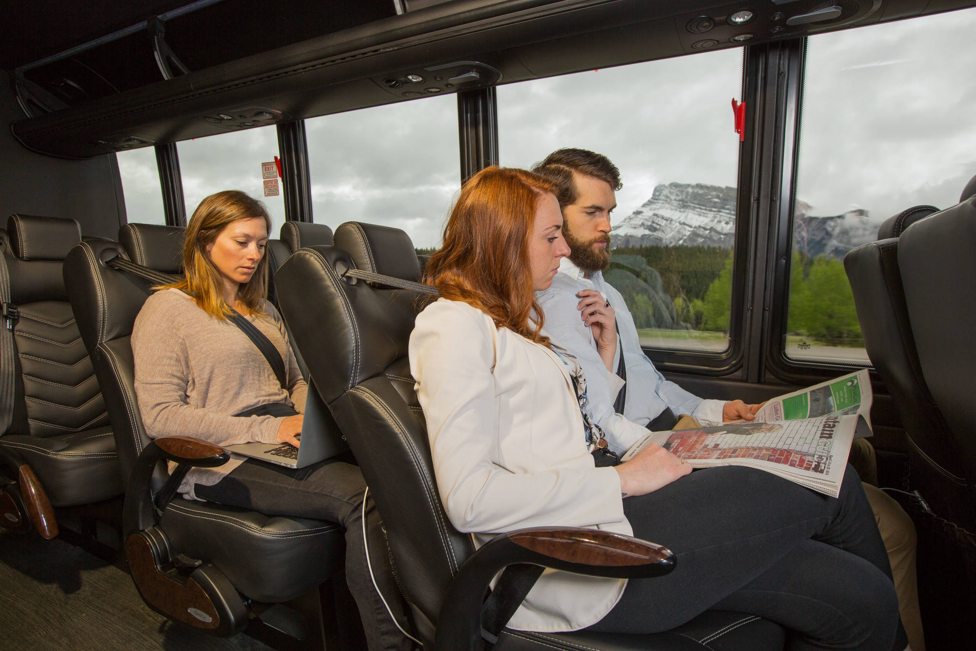 How to Choose the Best Calgary Shuttle to Banff National Park