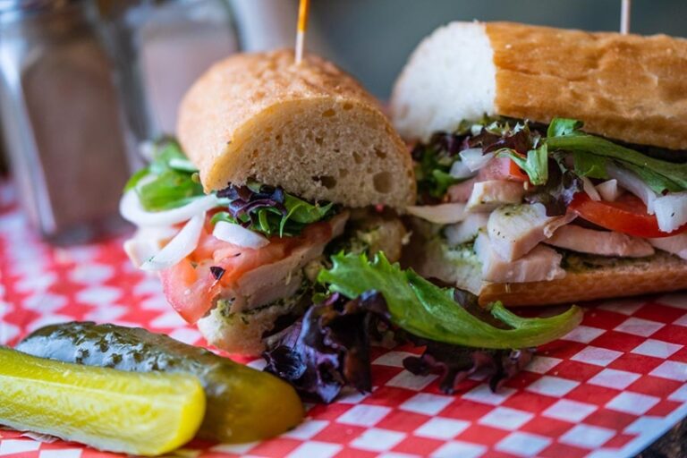 10 Jasper Brunch Spots to Fuel Your Day - Banff National Park