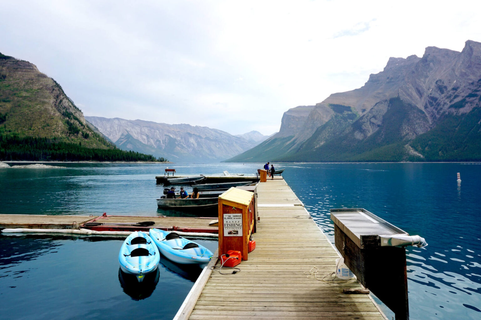 Lake Minnewanka - Insider's Guide to Banff's Most Beautiful Lake